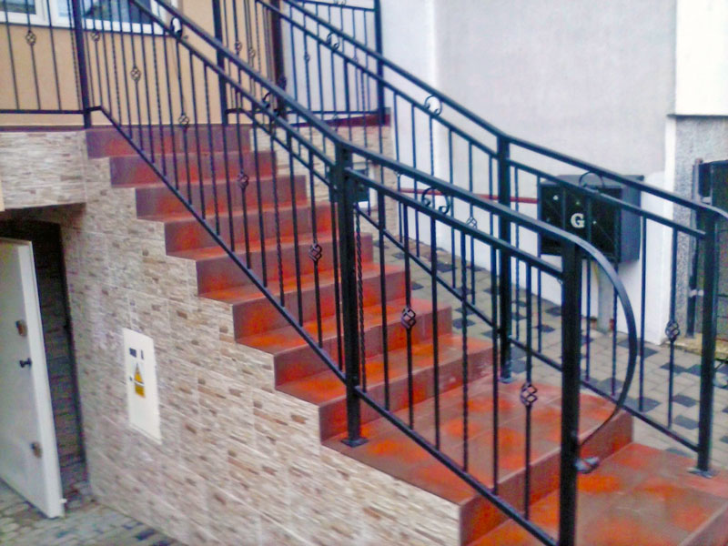 Balustrady schodowe metalowe - Wiech-Spaw Legnica Balustrady schodowe metalowe - Wiech-Spaw Legnica